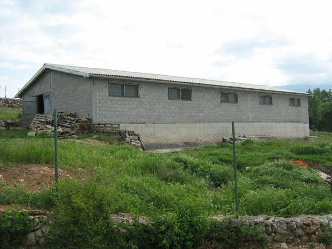 farma za koze sa opremljenom mini siranom - Oprema i dijelovi ...