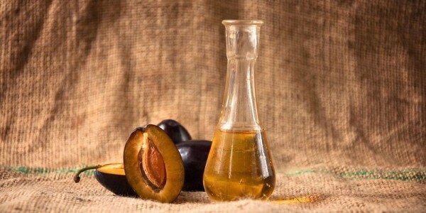 Domaća rakija - više vrsta - Vina, likeri i rakije - Poljoprivredni ...