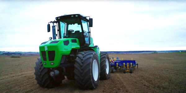 Auga M1 je prvi hibridni traktor na svijetu bez emisija CO2 - Eko ...